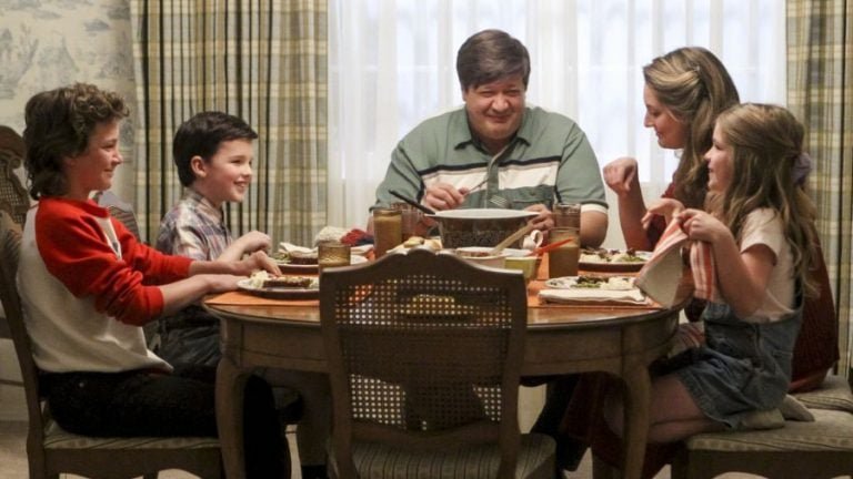 The 11 Best Family-Friendly TV Shows to Watch | tvshowpilot.com