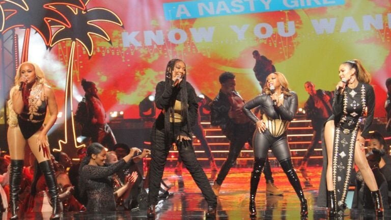 The 18 Best TV Shows About the Music Industry | tvshowpilot.com