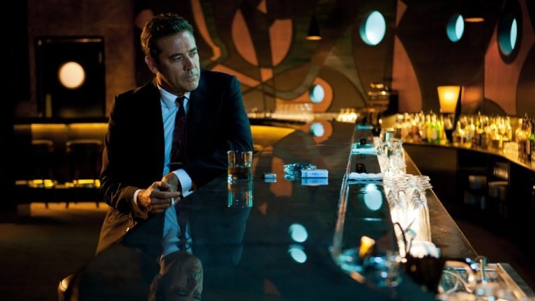 The 22 Best TV Shows About Hotels | tvshowpilot.com