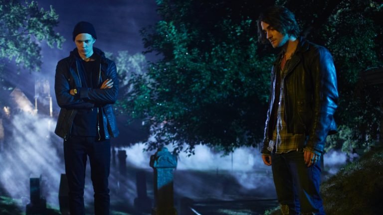 Top 18 TV Shows About Werewolves | tvshowpilot.com