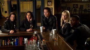 The 14 Best TV Shows About Con Artists and Grifters | tvshowpilot.com