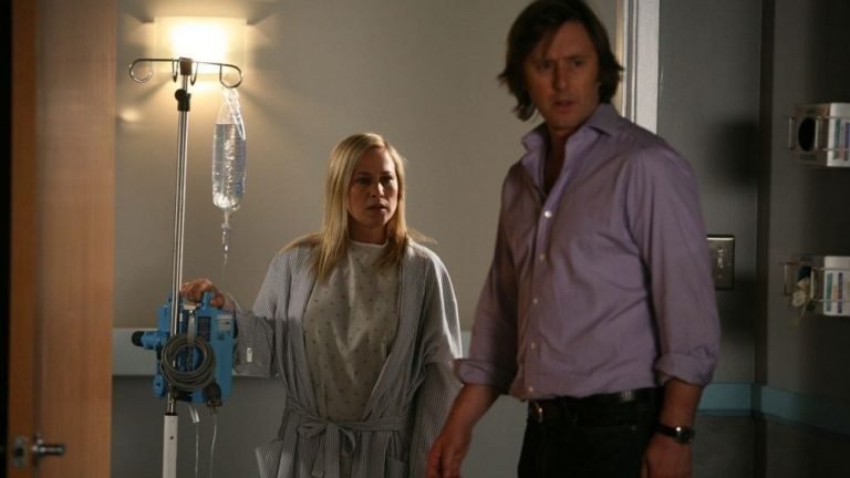 The 16 Best TV Shows About People Who See Ghosts | tvshowpilot.com