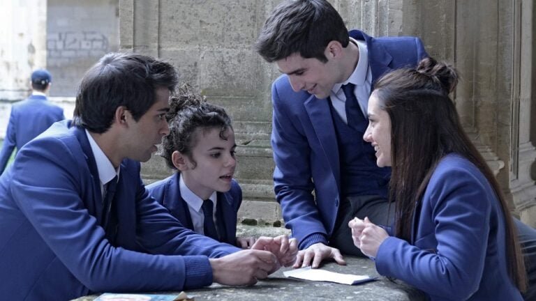 The 23 Best TV Shows About Boarding Schools | tvshowpilot.com
