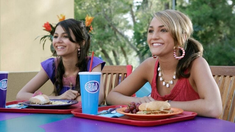 The 23 Best TV Shows About Boarding Schools | tvshowpilot.com