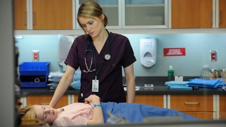The 24 Best TV Shows About Nurses | tvshowpilot.com