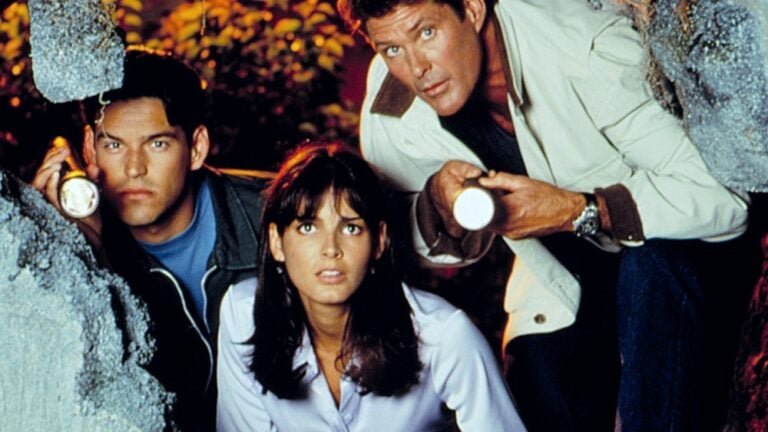 Top 11 TV Shows About Lifeguards | tvshowpilot.com