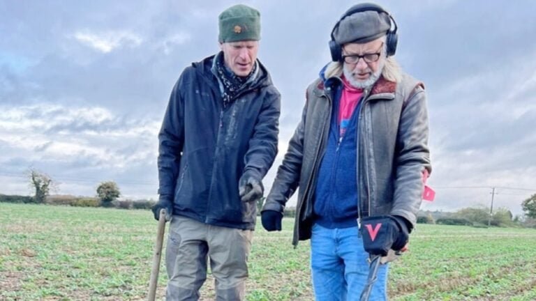 The 13 Best TV Shows About Metal Detecting | tvshowpilot.com