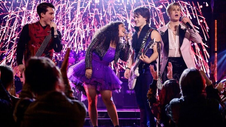 The 28 Best TV Shows About Bands | tvshowpilot.com