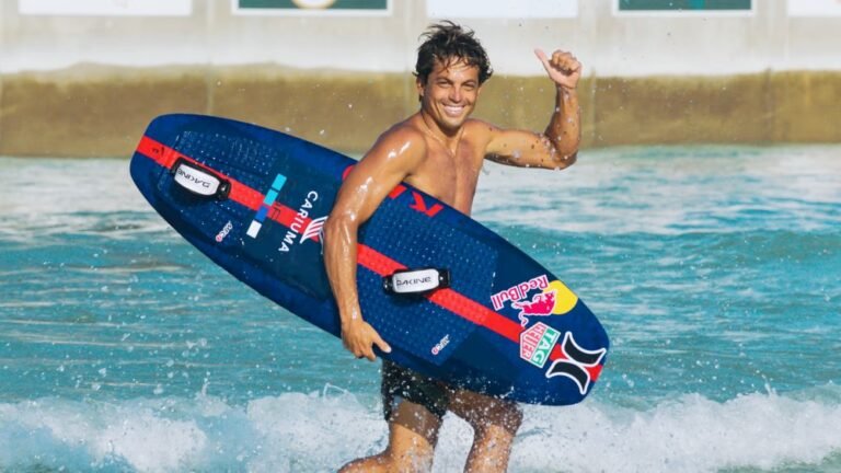 The 26 Best TV Shows About Surfing | tvshowpilot.com