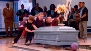 The 14 Best TV Shows About Funeral Homes | tvshowpilot.com